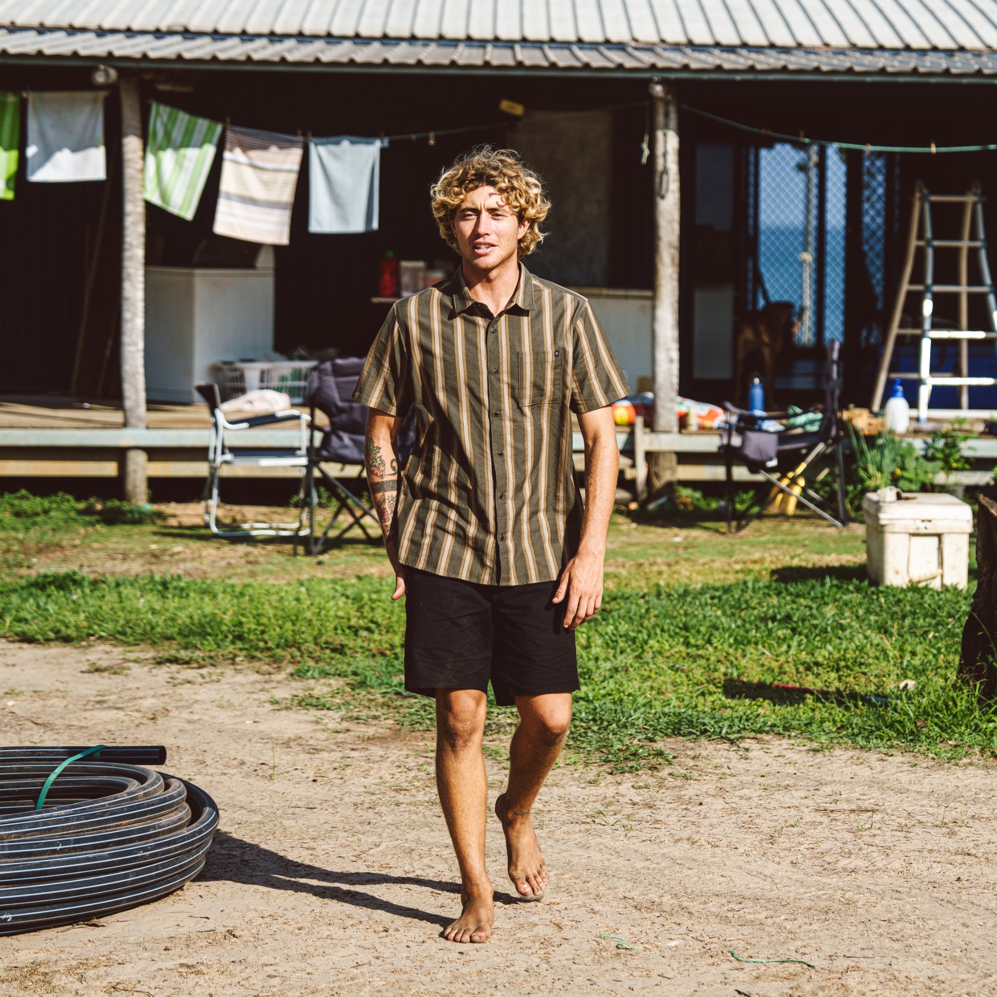 Journey Short Sleeve Button Up Shirt in Ghost Grey – Roark