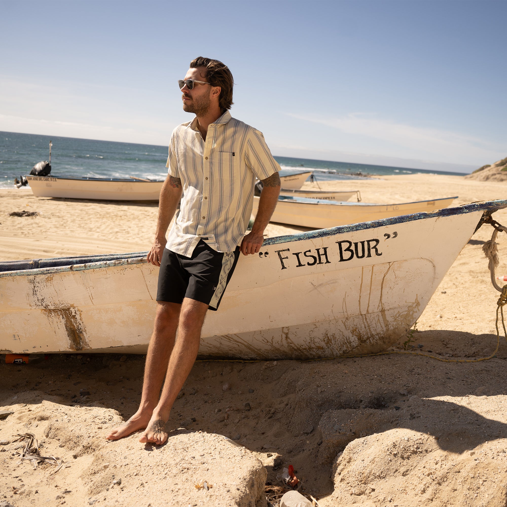 Journey Short Sleeve Button Up Shirt in Ghost Grey – Roark