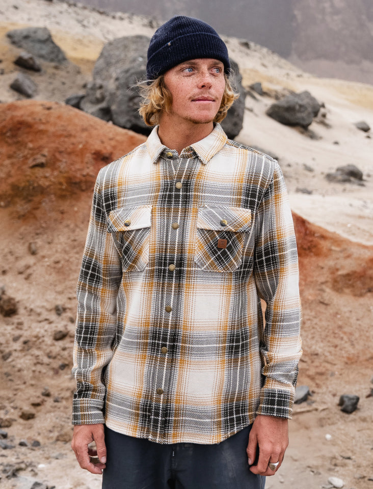 Roark Adventure-Ready Men's & Women's Clothing – Tops, Bottoms & Gear